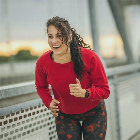 How To Use Negative Splits To Race Faster And Happier Run With Caroline