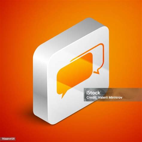 주황색 배경에 격리된 아이소메트릭 채팅 아이콘입니다 음성 거품 기호입니다 실버 스퀘어 버튼 벡터 일러스트레이션 0명에 대한 스톡 벡터 아트 및 기타 이미지 Istock