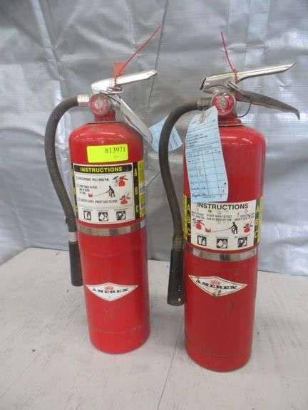 Fire Extinguishers Both With Charge Lambrecht Auction Inc