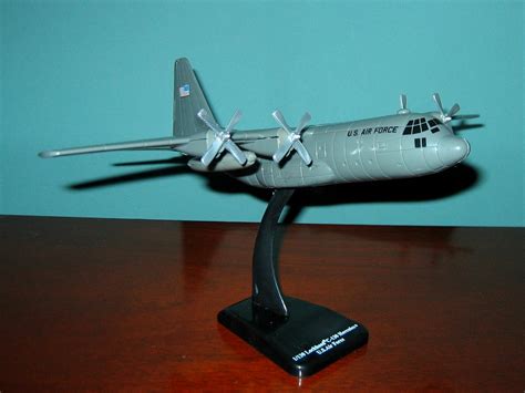 E Z Build Lockheed C 130 Hercules Usaf 1 30 Model Toy Air 43 Off
