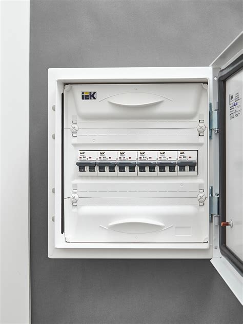ARMAT Автоматический выключатель M06N 2P C 6А IEK (AR-M06N-2-C006 ...