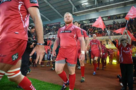 Samson Lee Welsh Rugby Player Scrolller