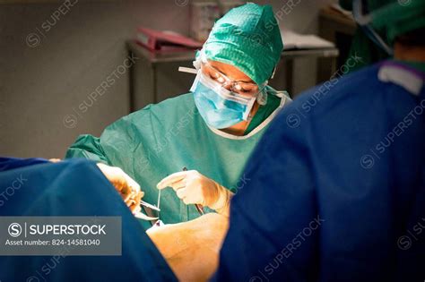 Reportage In The Gynecology Surgery Service Of The Chambéry Métropole