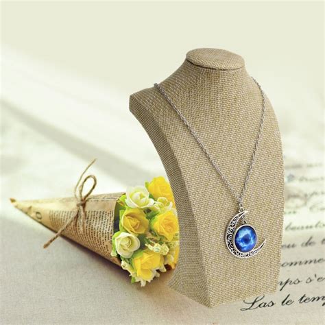 R2le Linen Mannequin Bust Jewelry Necklace Pendant Vicedeal