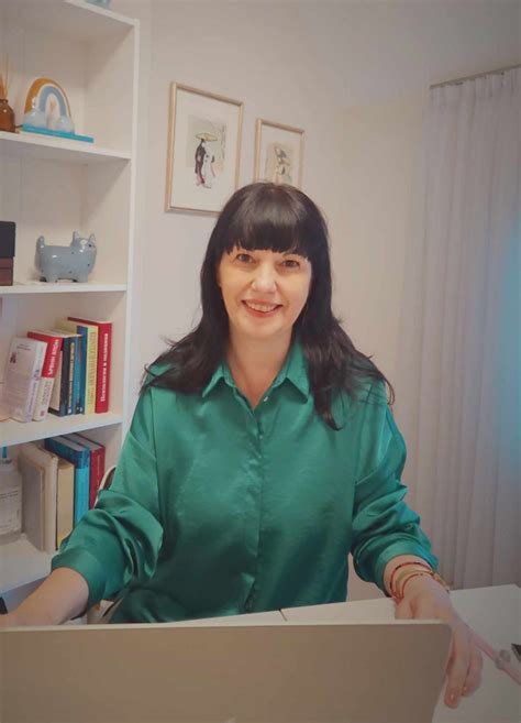 Милена Стоянова Психолог Психотерапевт Варна Супердок