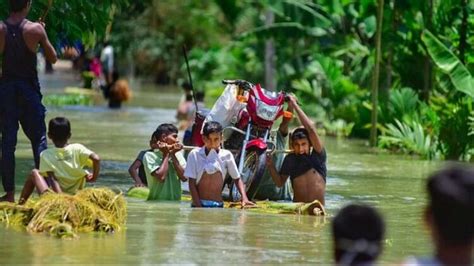 Assam Floodअसम में भयावह हुई बाढ़ की स्थिति एक लाख लोग प्रभावित 371