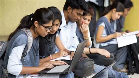 Tribhuvan Sahkari University देशातील पहिले सहकारी विद्यापीठ या