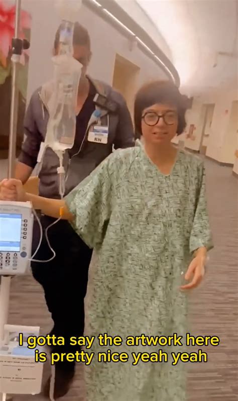 Big Bang Theory Star Kate Micucci Holds Back Tears And Gives Fans A