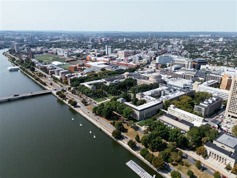 Massachusetts Institute Of Technology Mit In The Summertime Massachusetts Boston Usa Stock