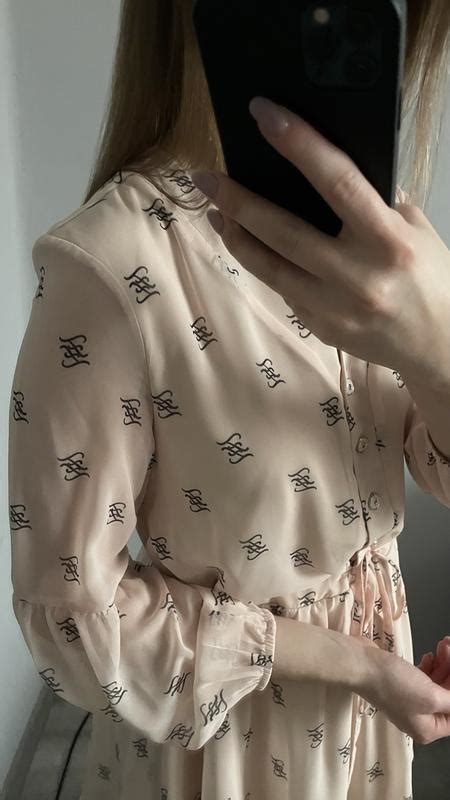 Сукня — ціна 300 грн у каталозі Короткі сукні Купити жіночі речі за доступною ціною на Шафі