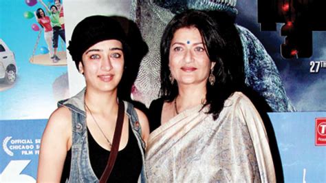 Sarika Hassan Husband