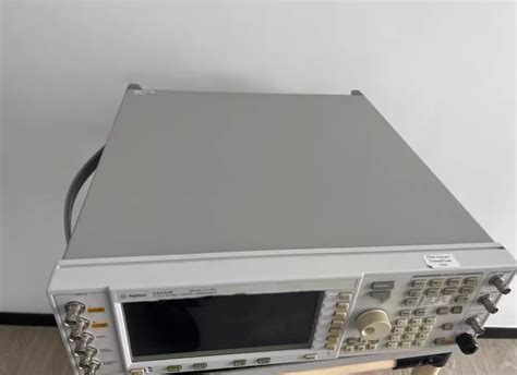 Agilent E4432b Esg D Rf Signal Generator 250 Khz To 3 Ghz