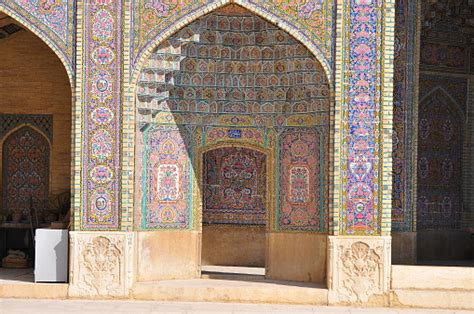 시 라 즈의 Nasir Ol Molk 모스크의 건축 이란 0명에 대한 스톡 사진 및 기타 이미지 0명 건물 외관 건축