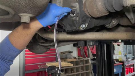 Rear Differential Fluid Change: Guide, Interval & Benefits