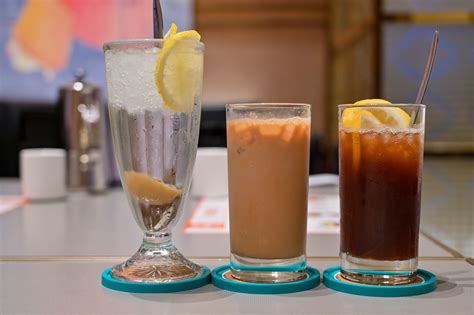 會安自由行｜24小時營業的好運茶餐廳 無時無刻都能享受道地港點美味 甘單旅遊｜最專業的越南嚮導