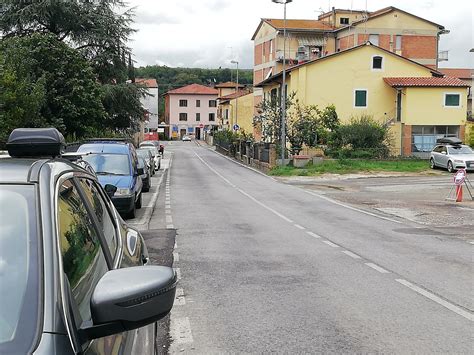 Staggia Senese Invasa Dai Tir El Quotidian
