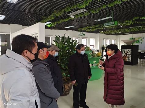 区商务局组织召开“农超对接”现场座谈会进行了产品马士刚