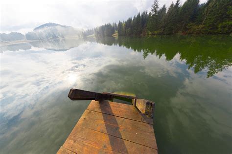 추크 슈 피 체 산맥의 다채로운 아침 풍경 Wagenbruchsee 호수 Lacation 바이에른 알프스 독일 유럽의 아름 다운가을 전망 자연 개념 배경의 아름다움 가르미슈