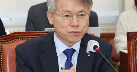사설 헌재의 위법 판단에도 ‘위장 탈당 다시 활용한 민주당