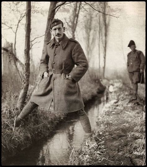 Φωτογράφοι στα βουνά της Αλβανίας φωτό History Soldier Trench Coat