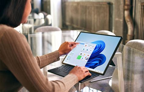 레노버의 두 번째 16인치 폴더블 노트북 씽크패드 X1 폴드 공개 Techg