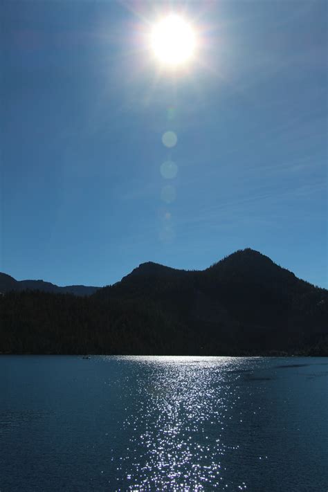 图片素材 景观 性质 户外 海洋 地平线 荒野 山 云 天空 太阳 日出 阳光 黎明 土地 黄昏 野生