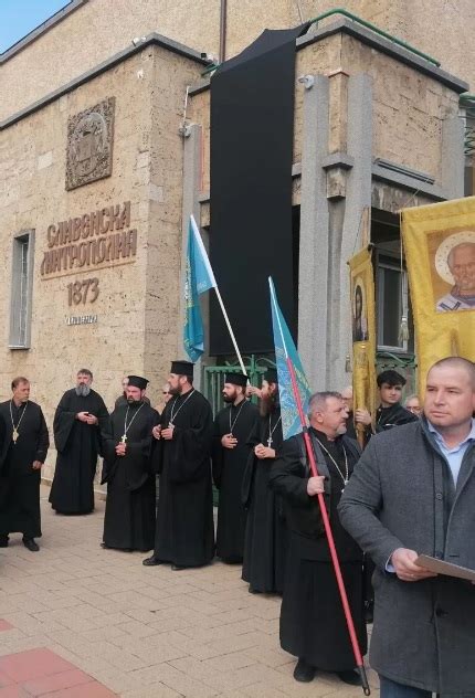 Свещеници от Сливенска епархия изпратиха писмо до Светия синод с искане