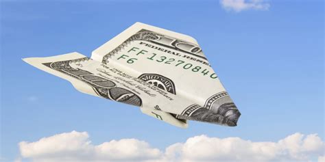 Airline Passengers Are Now Entitled To Automatic Cash Refunds For