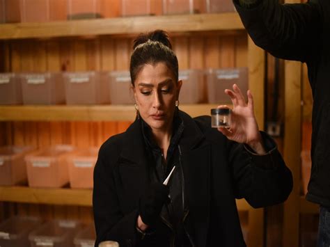 مسلسل صيد العقارب الحلقة 2 غادة عبد الرازق تنجو من الموت وعلاقة حب