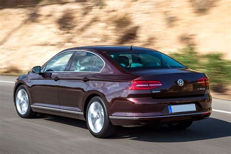 Discontinued Volkswagen Passat Features And Specs Zigwheels