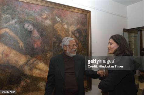 Dhoomimal Gallery Photos And Premium High Res Pictures Getty Images