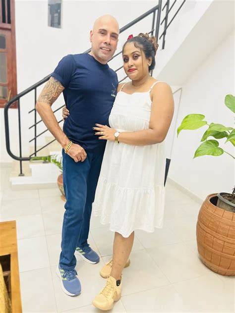 Anjana ඔයාට ඕක පුළුවන් යැයි කෝටි ප්‍රකෝටි වාරයකින් මා දිරිමත් කළ මගේ ආදරණීය තාත්තේ