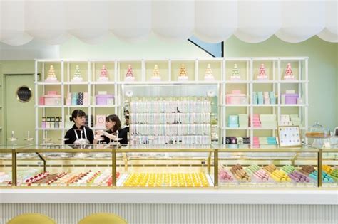 ラデュレ、東京・青山に日本初の路面店をオープン おとぎ話のようなサロン・ド・テ ファッションプレス