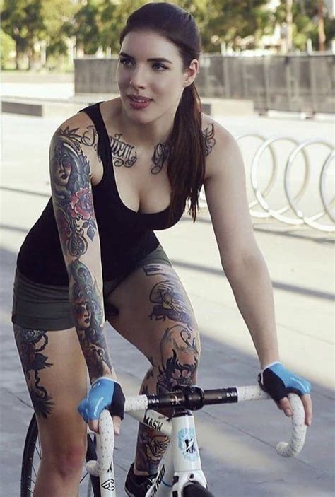 Pin De Exj7898521 En Fixed Gear Chica En Bicicleta Chicas Ciclistas