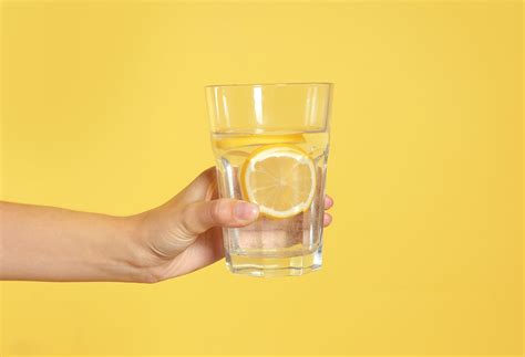 The Benefits Of Drinking Lemon Water The Well By Northwell