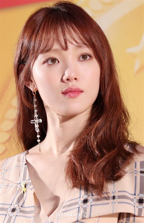 포토 이성경 빠져드는 갈색 눈동자