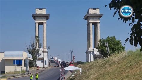 Нормален е трафикът в района на ГКПП Дунав мост при Русе няма опашки от превозни средства