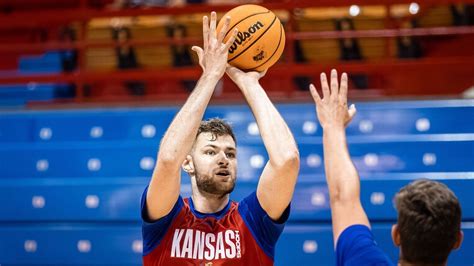 Hunter Dickinson Explains Transfer From Michigan To Kansas Espn