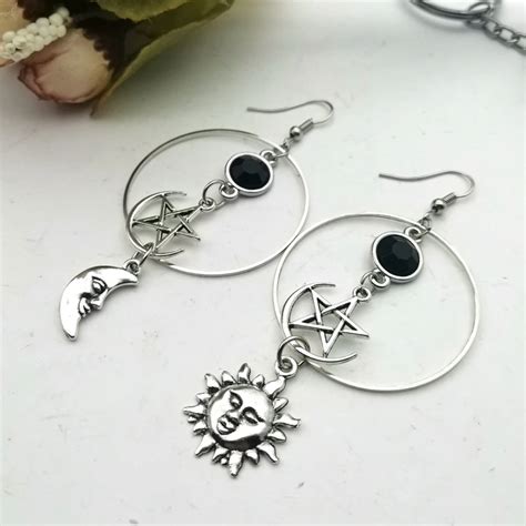 Серьги с полумесяцем, богиней, черными камнями, и пентаграммой, ведьмой ...