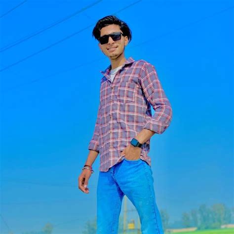 Akshay Karnal Akshay Paal 123 • Threads Say More