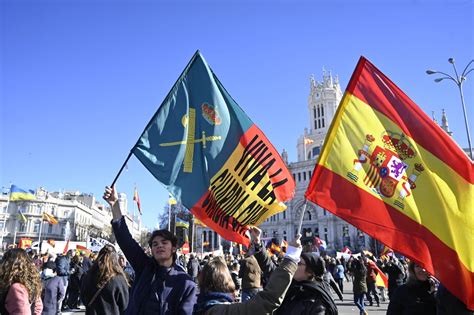 Dictador Golpista Y Dimisión Así Fue La Manifestación Contra Pedro