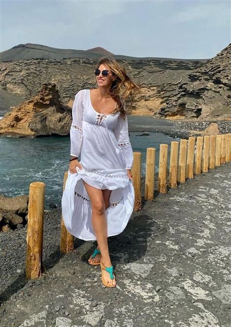 Helen Lindes Se Convierte En Sirena En Su último Posado En Bikini Foto 1