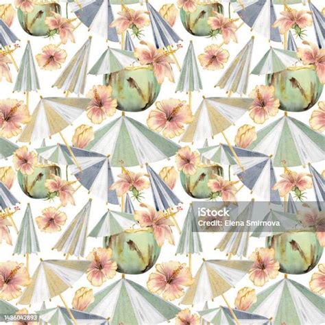 종이 파라솔과 히비스커스를 곁들인 손으로 그린 수채화 해변 코코넛 칵테일 원활한 패턴입니다 흰색 배경에 격리 벽 예술 결혼식 인쇄 직물 표지 카드 관광 여행 책자 0명에