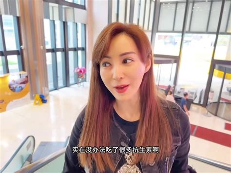 58歲羅霖入院眼部做手術 貼片公開病況驚呼：很擔心，怕痛啊！ 星島日報