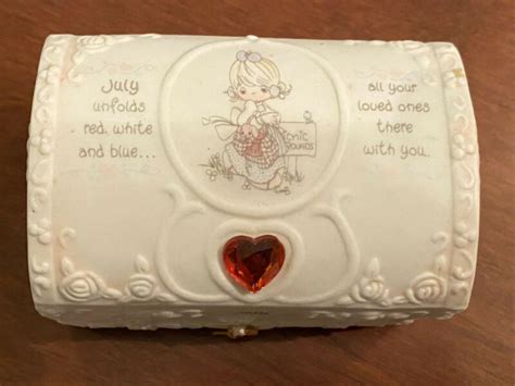 Vtg 1995 Precious Moments July Birthday Ruby Ceramic Treasure Chest