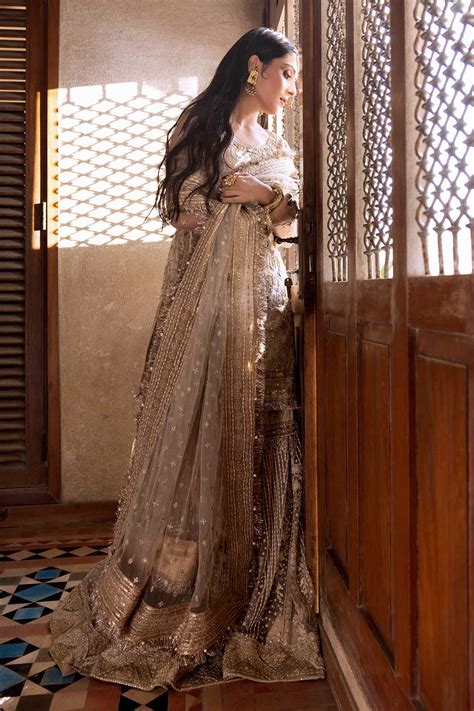 Umrao Jaan Clothes