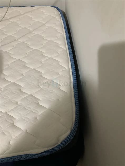 퀸즈무빙세일 책상 책장twin 사이즈 매트리스and철제 프레임