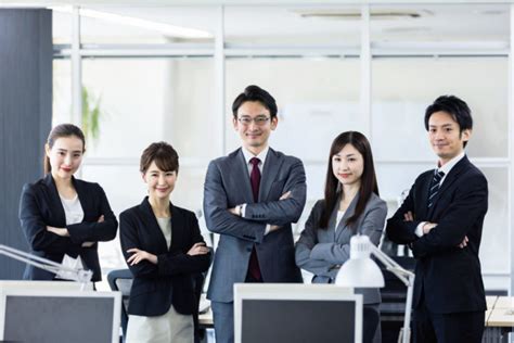 「従業員」と「社員」の違いとは？意味や使い方から使い分けまで解説 スッキリ