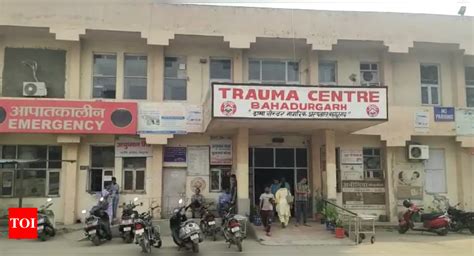 Haryana Young Couple Jumps To Death From 7th Floor Of Building In