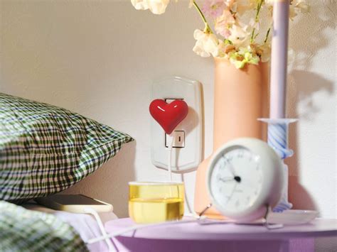 【プレ花嫁必見】かわいいハート型だから引き出物にも最適♡ハート型充電器「heartbuds」が気になる！ ウェディングニュース